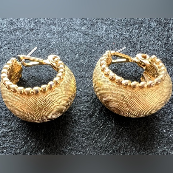 Monet | Jewelry | Vintage Monet Earrings | Poshmark